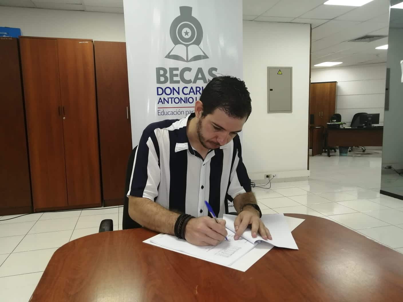 Estudios en el extranjero: BECAL anuncia 117 becas disponibles - El ...